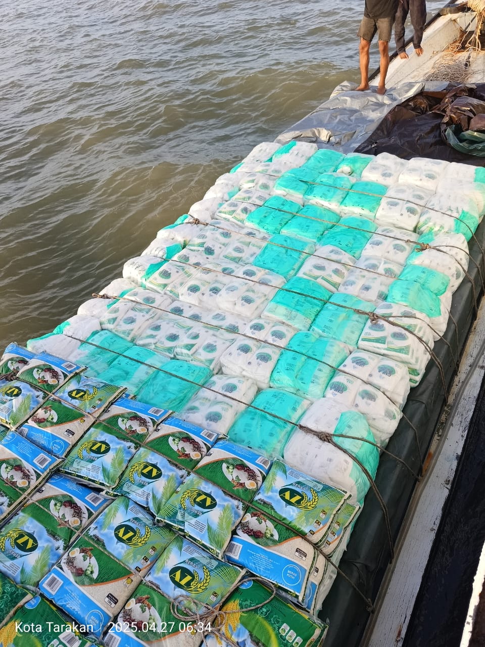 Bakamla RI Gagalkan Penyelundupan Beras dan Gula Pasir Subsidi - Kaltaratv