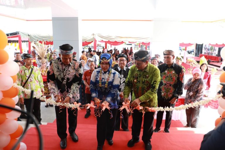 Bersama Wagub, Kepala BPS RI Resmikan Gedung Baru BPS Kaltara - Kaltaratv
